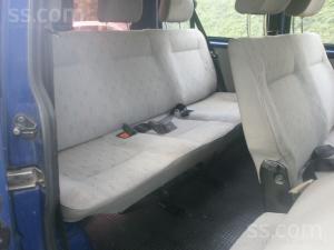 Blue Volkswagen T4 2000 in Ogre, with an engine capacity of 2.50 L and mileage of 288 thousand km for 4299 €, photo 10 on AUTOMOTO.COM.LV