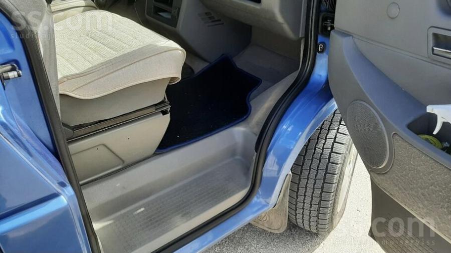 Zils Volkswagen T4 2001 Rīga, ar dzinēja tilpumu 2.50 L un nobraukumu 470 tūkst. km par 6500 €, foto 7 vietnē AUTOMOTO.COM.LV