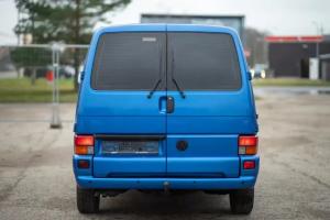 Zils Volkswagen T4 2001 Liepāja, ar dzinēja tilpumu 2.50 L un nobraukumu 331 tūkst. km par 6500 €, foto 4 vietnē AUTOMOTO.COM.LV