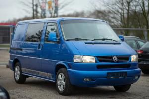 Zils Volkswagen T4 2001 Liepāja, ar dzinēja tilpumu 2.50 L un nobraukumu 331 tūkst. km par 6500 €, foto 6 vietnē AUTOMOTO.COM.LV