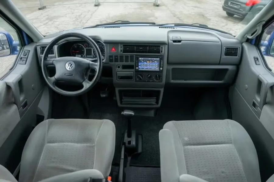 Zils Volkswagen T4 2001 Liepāja, ar dzinēja tilpumu 2.50 L un nobraukumu 331 tūkst. km par 6500 €, foto 11 vietnē AUTOMOTO.COM.LV