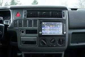 Zils Volkswagen T4 2001 Liepāja, ar dzinēja tilpumu 2.50 L un nobraukumu 331 tūkst. km par 6500 €, foto 20 vietnē AUTOMOTO.COM.LV