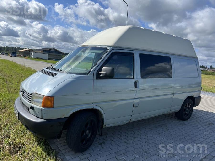 Blue Volkswagen T4 2002 in Riga, with an engine capacity of 2.50 L and mileage of 670 thousand km for 3100 €, photo 3 on AUTOMOTO.COM.LV