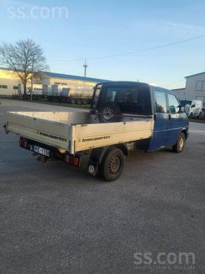 Zils Volkswagen T4 2003 Liepāja, ar dzinēja tilpumu 2.50 L un nobraukumu 0 tūkst. km par 2450 €, foto 4 vietnē AUTOMOTO.COM.LV