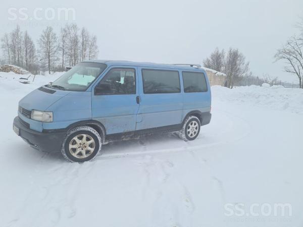 Zils Volkswagen T4 2003 Madona, ar dzinēja tilpumu 2.50 L un nobraukumu 506 tūkst. km par 2000 €, foto 2 vietnē AUTOMOTO.COM.LV