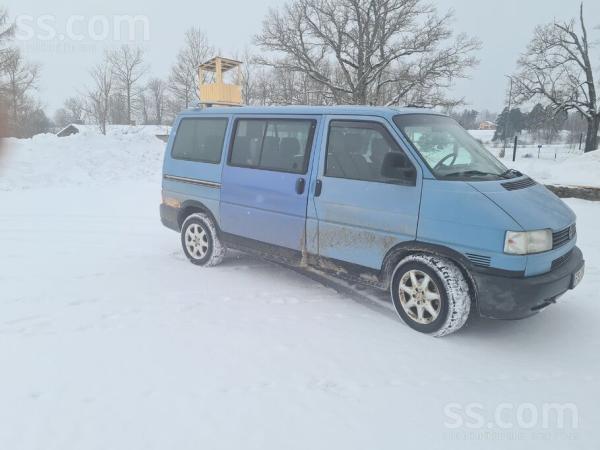 Zils Volkswagen T4 2003 Madona, ar dzinēja tilpumu 2.50 L un nobraukumu 506 tūkst. km par 2000 €, foto 3 vietnē AUTOMOTO.COM.LV
