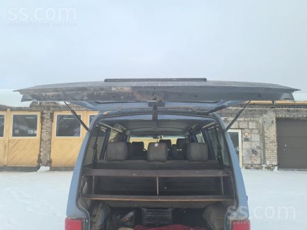 Zils Volkswagen T4 2003 Madona, ar dzinēja tilpumu 2.50 L un nobraukumu 506 tūkst. km par 2000 €, foto 4 vietnē AUTOMOTO.COM.LV