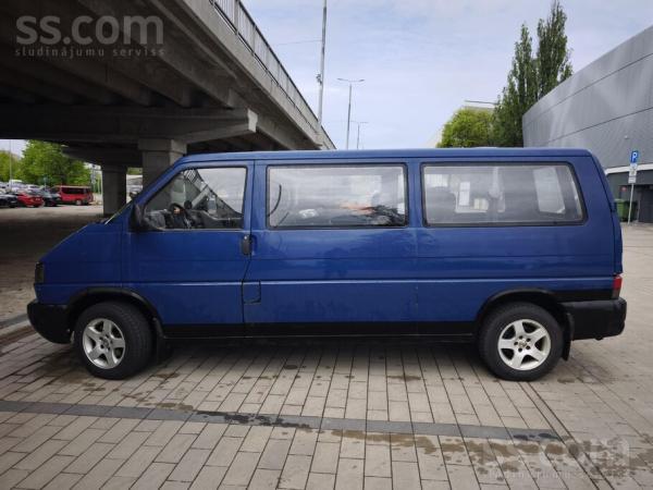 Blue Volkswagen T4 1999 in Riga, with an engine capacity of 2.50 L and mileage of 461 thousand km for 2900 €, photo 8 on AUTOMOTO.COM.LV