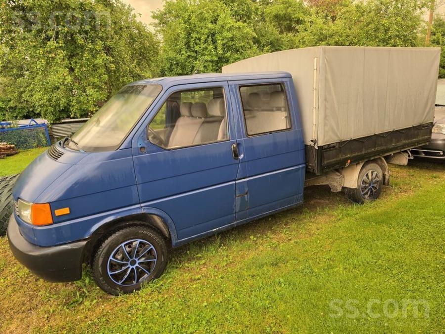 Blue Volkswagen T4 1997 in Limbazi, with an engine capacity of 2.40 L and mileage of 357 thousand km for 800 €, photo 3 on AUTOMOTO.COM.LV
