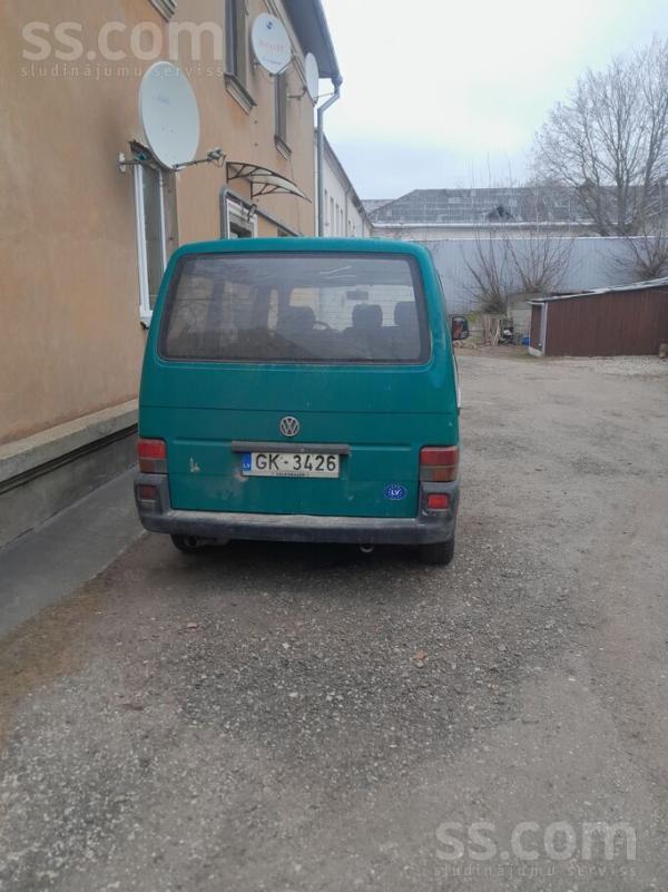 Zaļš Volkswagen T4 1996 Daugavpils, ar dzinēja tilpumu 1.90 L un nobraukumu 597 tūkst. km par 975 €, foto 3 vietnē AUTOMOTO.COM.LV