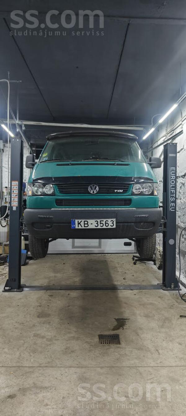 Green Volkswagen T4 1996 in Riga, with an engine capacity of 2.50 L and mileage of 427 thousand km for 950 €, photo 3 on AUTOMOTO.COM.LV