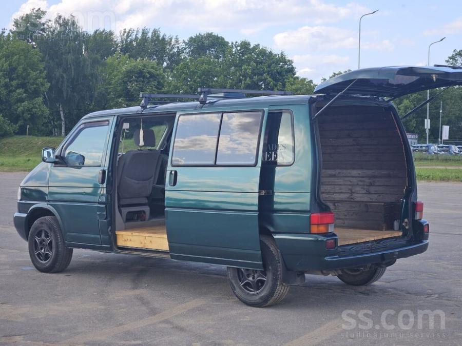 Green Volkswagen T4 1998 in Riga, with an engine capacity of 2.50 L and mileage of 585 thousand km for 2100 €, photo 4 on AUTOMOTO.COM.LV