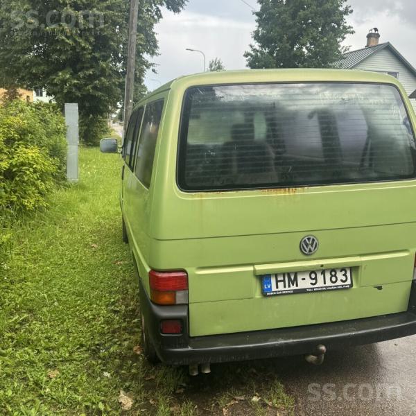 Zaļš Volkswagen T4 1998 Daugavpils, ar dzinēja tilpumu 2.50 L un nobraukumu 503 tūkst. km par 2500 €, foto 3 vietnē AUTOMOTO.COM.LV