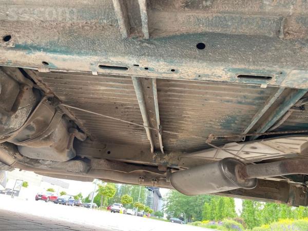 Zaļš Volkswagen T4 1999 Rīga, ar dzinēja tilpumu 2.50 L un nobraukumu 336 tūkst. km par 2490 €, foto 6 vietnē AUTOMOTO.COM.LV