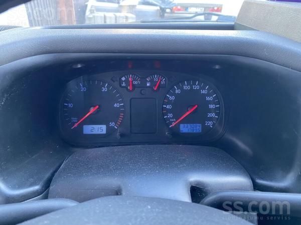 Zaļš Volkswagen T4 2000 Rīga, ar dzinēja tilpumu 1.90 L un nobraukumu 329 tūkst. km par 2950 €, foto 5 vietnē AUTOMOTO.COM.LV