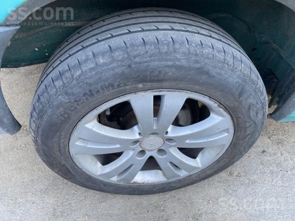 Zaļš Volkswagen T4 2000 Rīga, ar dzinēja tilpumu 1.90 L un nobraukumu 329 tūkst. km par 2950 €, foto 9 vietnē AUTOMOTO.COM.LV