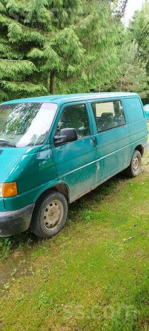 Zaļš Volkswagen T4 2000 Gulbene, ar dzinēja tilpumu 2.50 L un nobraukumu 330 tūkst. km par 1400 €, foto 4 vietnē AUTOMOTO.COM.LV