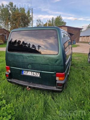 Zaļš Volkswagen T4 2000 Balvi, ar dzinēja tilpumu 2.50 L un nobraukumu 444 tūkst. km par 3000 €, foto 3 vietnē AUTOMOTO.COM.LV