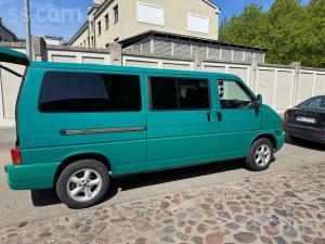 Zaļš Volkswagen T4 2001 Liepāja, ar dzinēja tilpumu 2.50 L un nobraukumu 300 tūkst. km par 5250 €, foto 1 vietnē AUTOMOTO.COM.LV