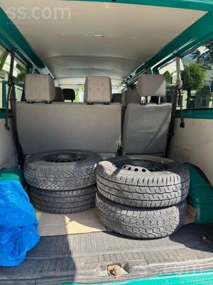 Zaļš Volkswagen T4 2001 Liepāja, ar dzinēja tilpumu 2.50 L un nobraukumu 300 tūkst. km par 5250 €, foto 8 vietnē AUTOMOTO.COM.LV