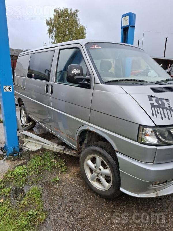 Pelēks Volkswagen T4 1994 Saldus, ar dzinēja tilpumu 2.40 L un nobraukumu 500 tūkst. km par 850 €, foto 3 vietnē AUTOMOTO.COM.LV
