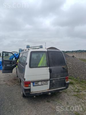 Серый Фольксваген Т4 1995 в Рига, объемом двигателя 1.90 л и пробегом 521 тыс. км за 1950 €, фото 4 на AUTOMOTO.COM.LV