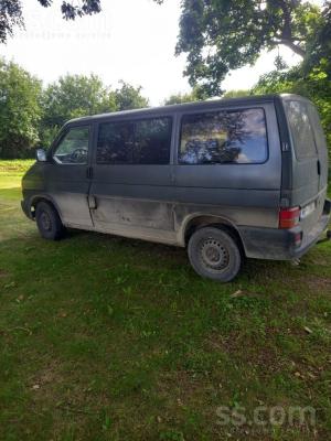 Pelēks Volkswagen T4 1996 Aizkraukle, ar dzinēja tilpumu 2.40 L un nobraukumu 627 tūkst. km par 600 €, foto 4 vietnē AUTOMOTO.COM.LV