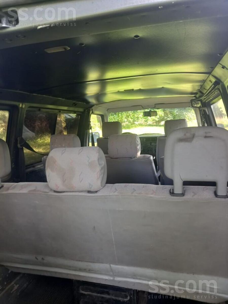 Pelēks Volkswagen T4 1996 Aizkraukle, ar dzinēja tilpumu 2.40 L un nobraukumu 627 tūkst. km par 600 €, foto 6 vietnē AUTOMOTO.COM.LV