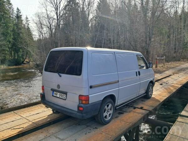 Grey Volkswagen T4 1999 in Riga, with an engine capacity of 1.90 L and mileage of 288 thousand km for 3500 €, photo 5 on AUTOMOTO.COM.LV