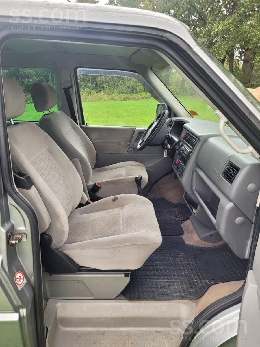 Grey Volkswagen T4 1999 in Dobele, with an engine capacity of 2.50 L and mileage of 441 thousand km for 2200 €, photo 14 on AUTOMOTO.COM.LV