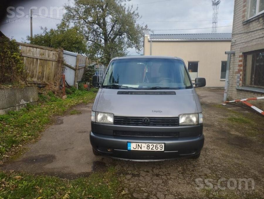 Серый Фольксваген Т4 2001 в Лиепая, объемом двигателя 1.90 л и пробегом 450 тыс. км за 2700 €, фото 1 на AUTOMOTO.COM.LV