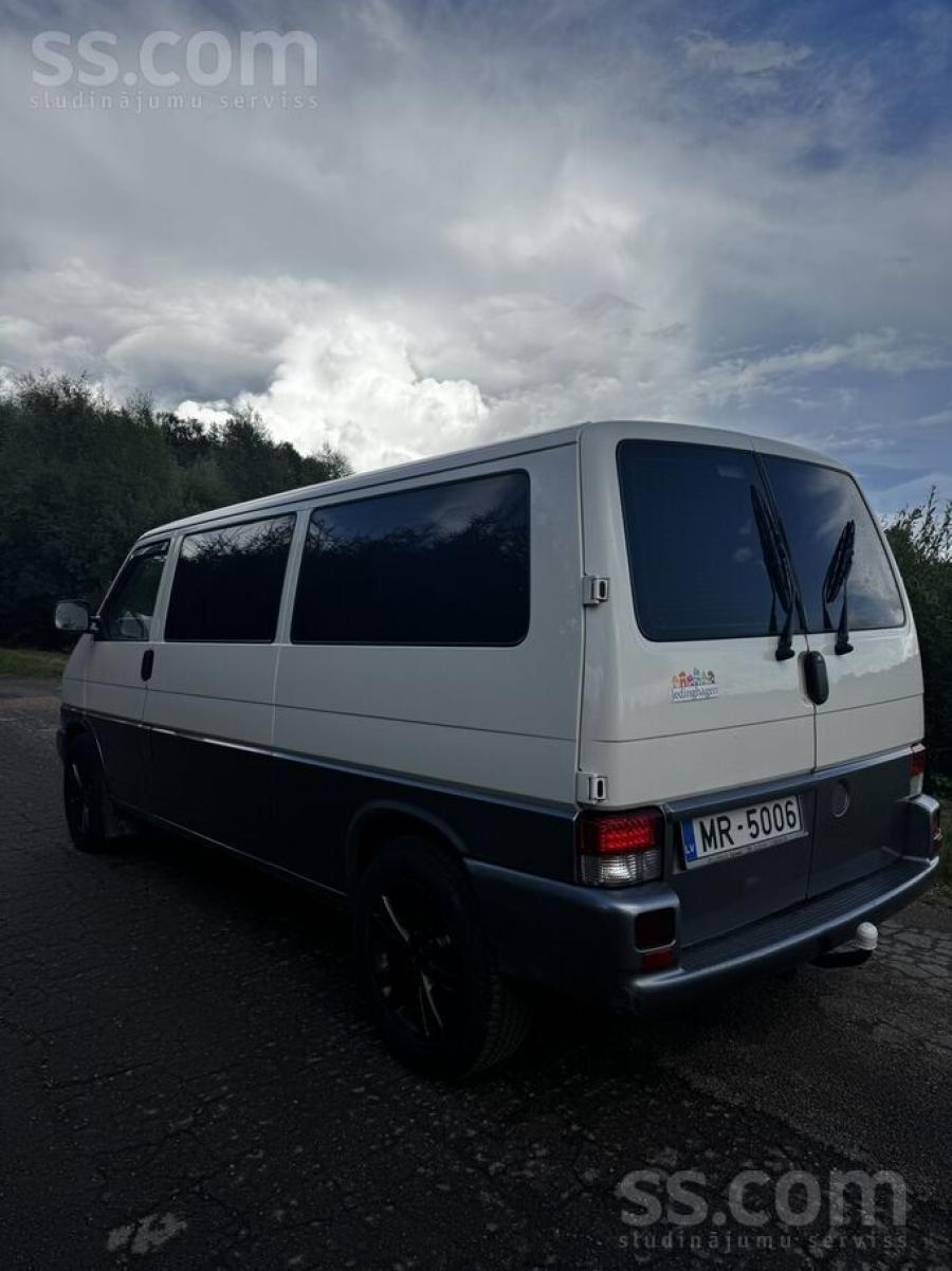 Pelēks Volkswagen T4 2002 Ogre, ar dzinēja tilpumu 2.40 L un nobraukumu 388 tūkst. km par 5000 €, foto 5 vietnē AUTOMOTO.COM.LV