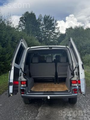 Pelēks Volkswagen T4 2002 Ogre, ar dzinēja tilpumu 2.40 L un nobraukumu 388 tūkst. km par 5000 €, foto 7 vietnē AUTOMOTO.COM.LV