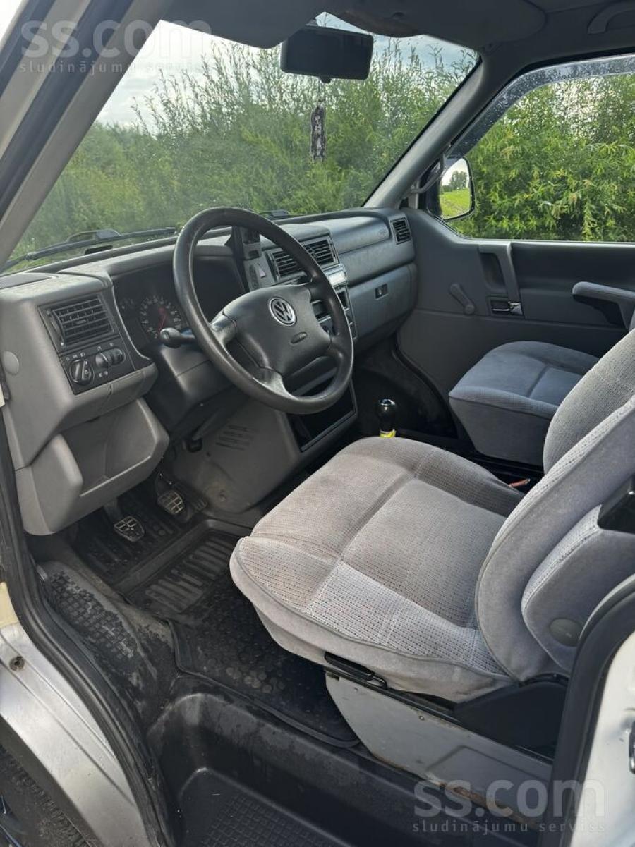 Pelēks Volkswagen T4 2002 Ogre, ar dzinēja tilpumu 2.40 L un nobraukumu 388 tūkst. km par 5000 €, foto 10 vietnē AUTOMOTO.COM.LV