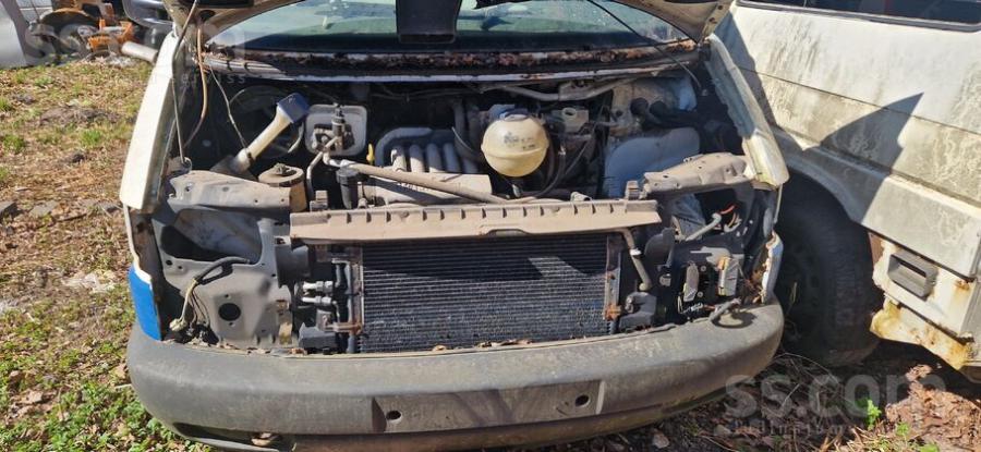 Volkswagen T4 1991 Rīga, ar dzinēja tilpumu 2.40 L un nobraukumu 288 tūkst. km par 2950 €, foto 5 vietnē AUTOMOTO.COM.LV