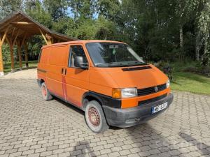Оранжевый Фольксваген Т4 1997 в Бауска, объемом двигателя 1.90 л и пробегом 425 тыс. км за 2000 €, фото  на AUTOMOTO.COM.LV