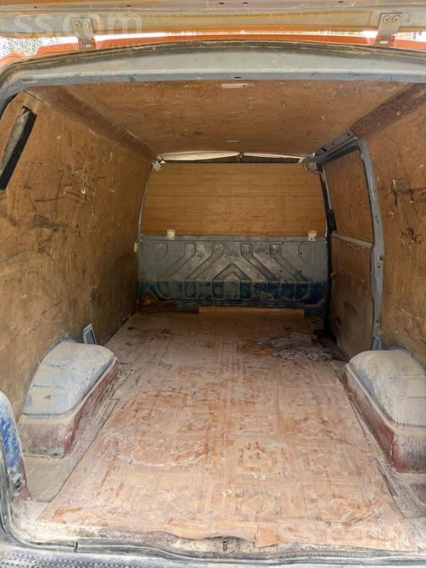 Oranžs Volkswagen T4 1997 Bauska, ar dzinēja tilpumu 1.90 L un nobraukumu 425 tūkst. km par 2000 €, foto 6 vietnē AUTOMOTO.COM.LV