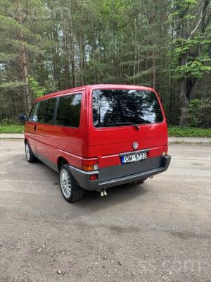 Sarkans Volkswagen T4 1993 Liepāja, ar dzinēja tilpumu 1.90 L un nobraukumu 421 tūkst. km par 3500 €, foto 5 vietnē AUTOMOTO.COM.LV