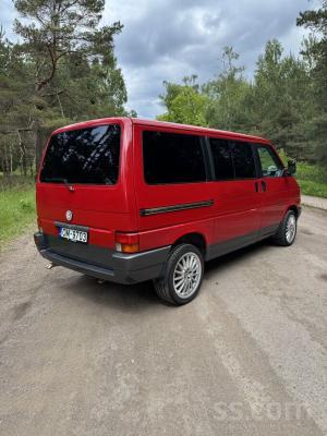 Sarkans Volkswagen T4 1993 Liepāja, ar dzinēja tilpumu 1.90 L un nobraukumu 421 tūkst. km par 3500 €, foto 6 vietnē AUTOMOTO.COM.LV