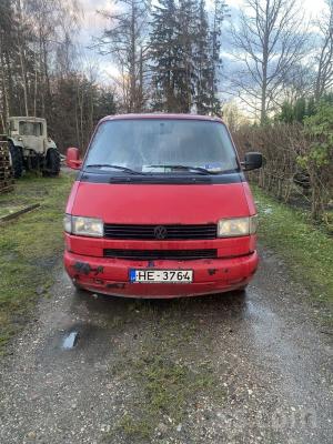 Red Volkswagen T4 1995 in Ventspils, with an engine capacity of 2.40 L and mileage of 472 thousand km for 800 €, photo  on AUTOMOTO.COM.LV