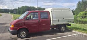 Sarkans Volkswagen T4 1996 Alūksne, ar dzinēja tilpumu 2.50 L un nobraukumu 258 tūkst. km par 1900 €, foto  vietnē AUTOMOTO.COM.LV