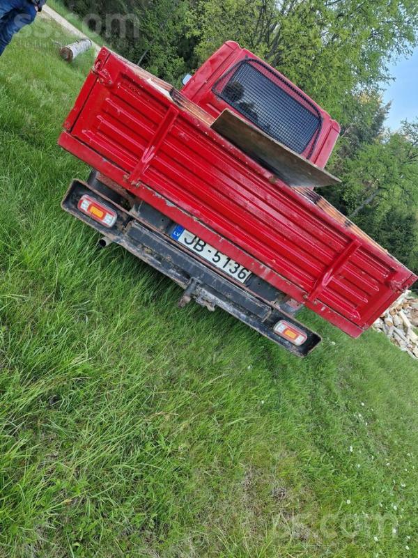 Красный Фольксваген Т4 1997 в Тукумс, объемом двигателя 1.90 л и пробегом 466 тыс. км за 932 €, фото 8 на AUTOMOTO.COM.LV