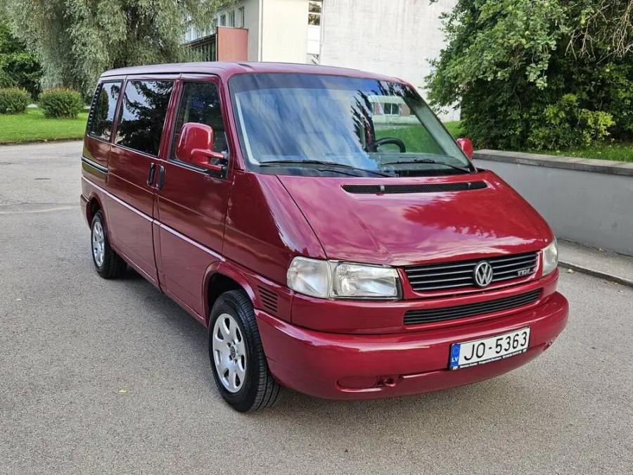 Красный Фольксваген Т4 1997 в Екабпилс, объемом двигателя 2.50 л и пробегом 441 тыс. км за 3990 €, фото 4 на AUTOMOTO.COM.LV