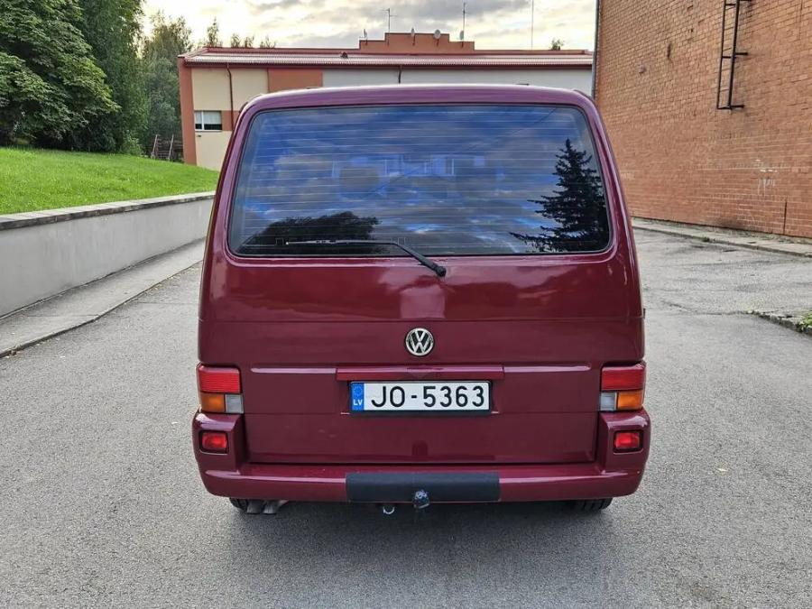 Красный Фольксваген Т4 1997 в Екабпилс, объемом двигателя 2.50 л и пробегом 441 тыс. км за 3990 €, фото 7 на AUTOMOTO.COM.LV