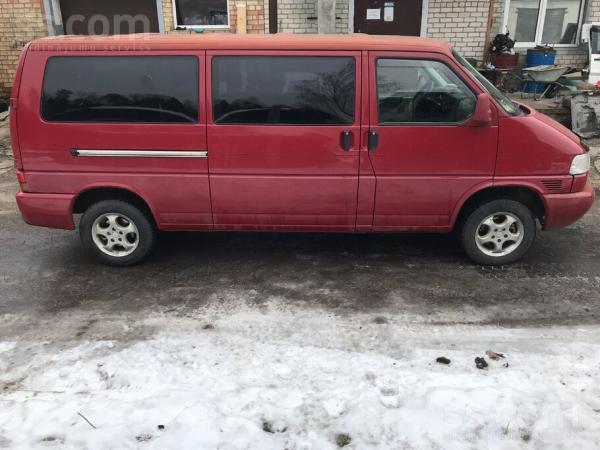 Red Volkswagen T4 1998 in Madona, with an engine capacity of 2.50 L and mileage of 530 thousand km for 2900 €, photo 5 on AUTOMOTO.COM.LV