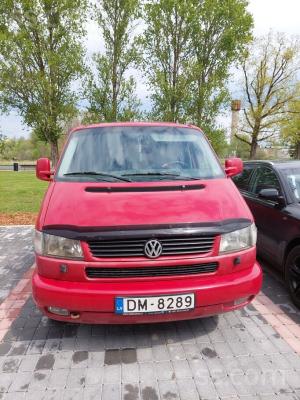 Sarkans Volkswagen T4 1998 Ventspils, ar dzinēja tilpumu 2.50 L un nobraukumu 0 tūkst. km par 4000 €, foto  vietnē AUTOMOTO.COM.LV