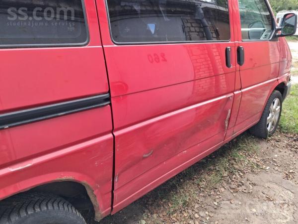 Volkswagen T4 1999 RÄ«ga vietnÄ Sarkans Volkswagen T4 1999 RÄ«ga, ar dzinÄja tilpumu 2.50 L un nobraukumu 343 tÅ«kst. km par 2500 ā¬, foto 3 vietnÄ AUTOMOTO.COM.LV