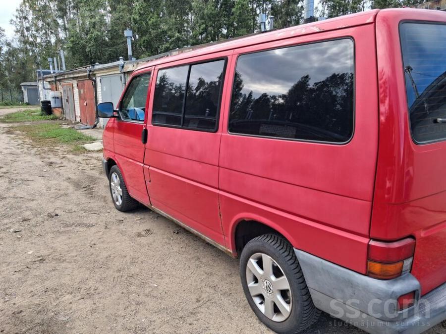 Красный Фольксваген Т4 1999 в Рига, объемом двигателя 2.50 л и пробегом 343 тыс. км за 2500 €, фото 5 на AUTOMOTO.COM.LV