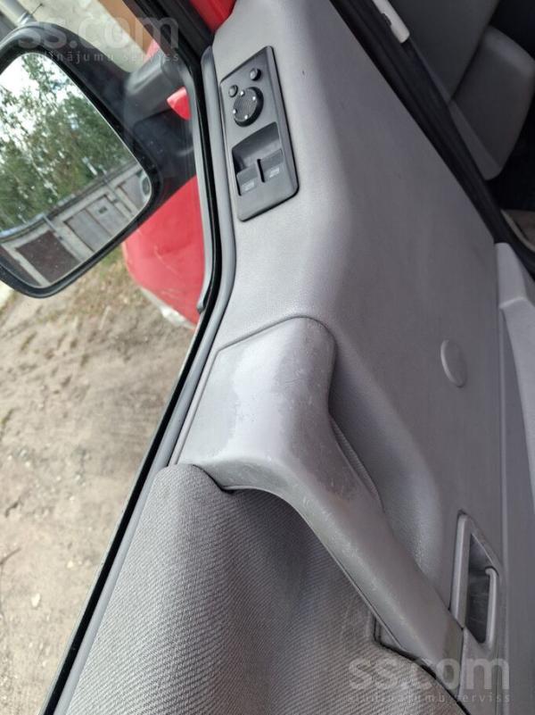 Volkswagen T4 1999 RÄ«ga vietnÄ Sarkans Volkswagen T4 1999 RÄ«ga, ar dzinÄja tilpumu 2.50 L un nobraukumu 343 tÅ«kst. km par 2500 ā¬, foto 8 vietnÄ AUTOMOTO.COM.LV