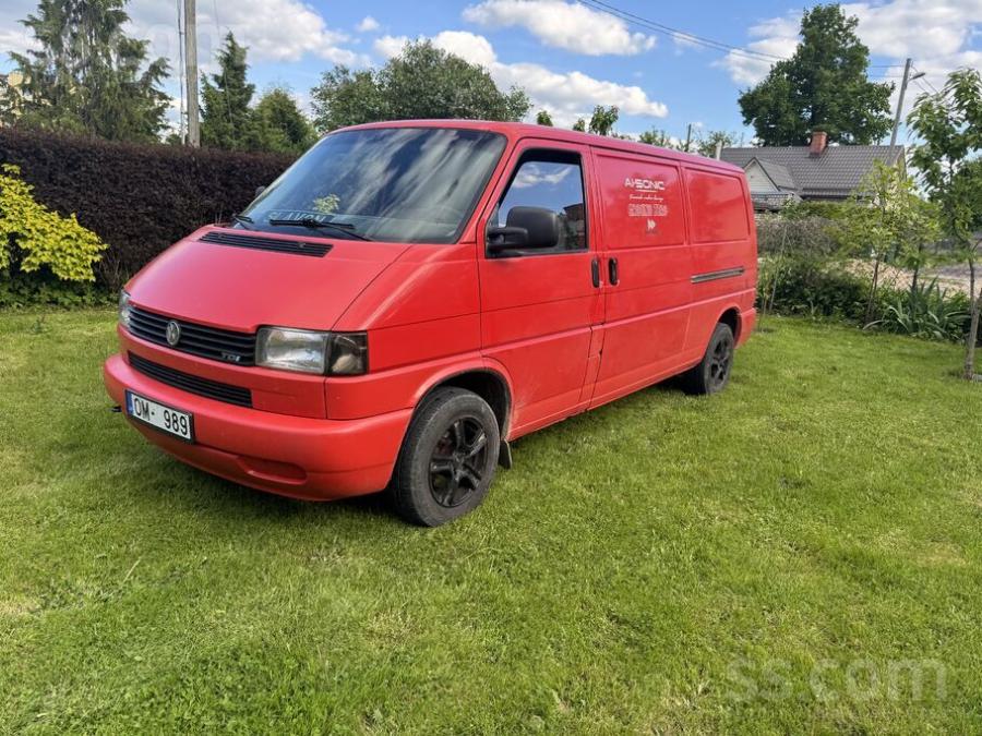 Red Volkswagen T4 2000 in Rezekne, with an engine capacity of 2.50 L and mileage of 346 thousand km for 3500 €, photo 1 on AUTOMOTO.COM.LV